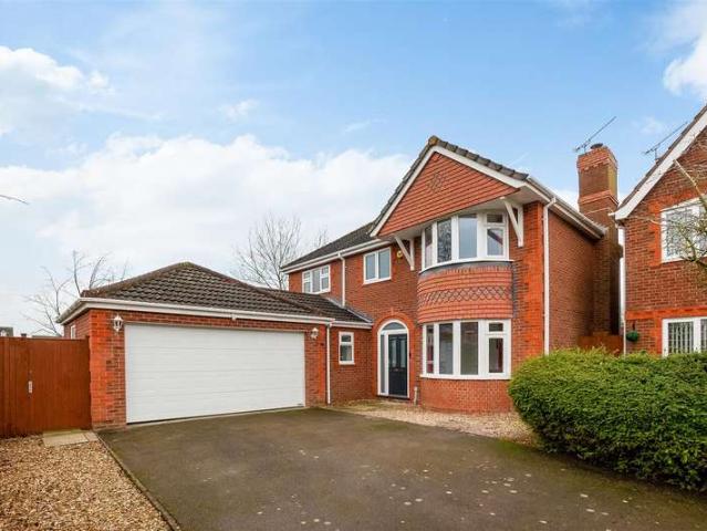 4 Bedroom Detached House