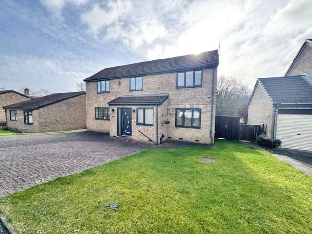 4 Bedroom Detached House