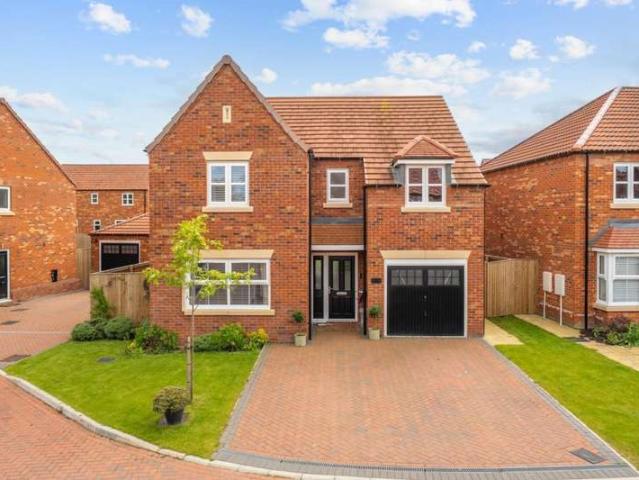 4 Bedroom Detached House