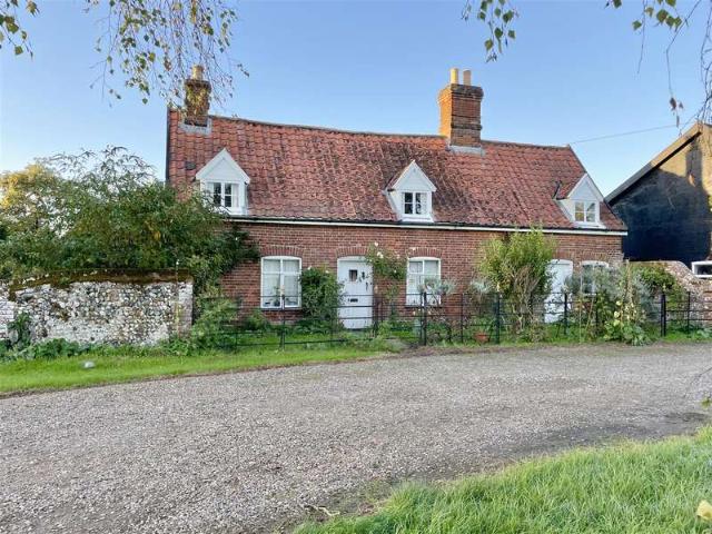 4 Bedroom Detached House