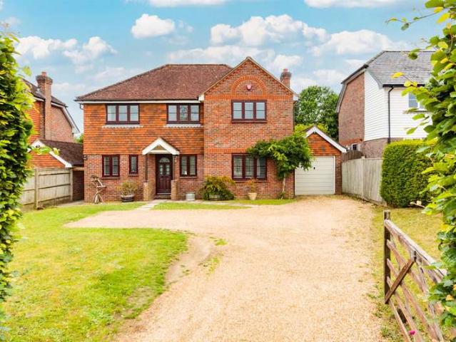 4 Bedroom Detached House