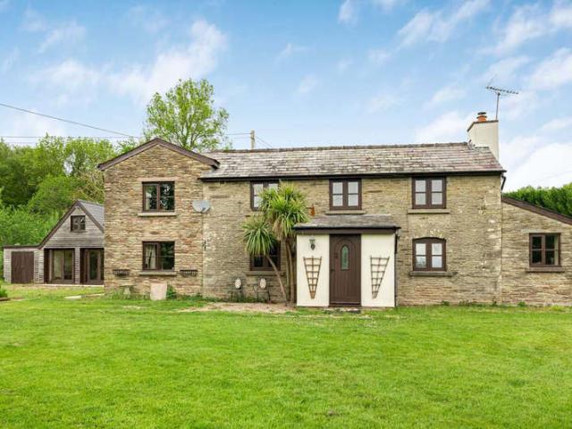 4 Bedroom Detached House