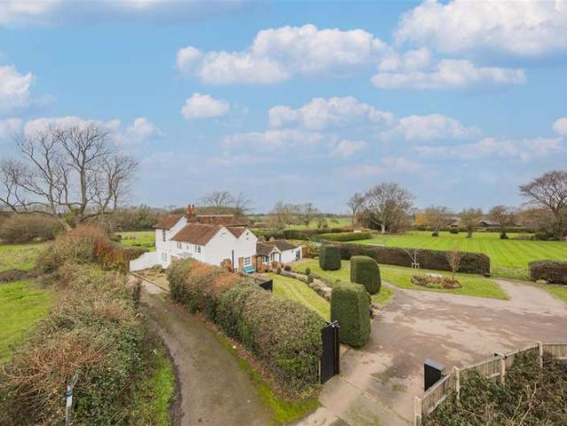 4 Bedroom Detached House