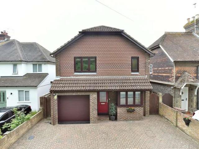 4 Bedroom Detached House