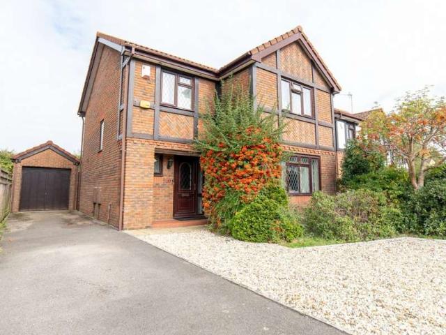 4 Bedroom Detached House