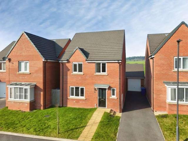 4 Bedroom Detached House