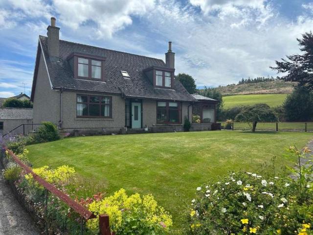 4 Bedroom Detached House
