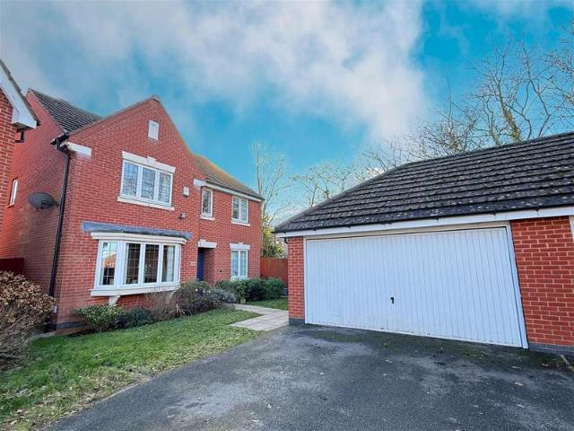 4 Bedroom Detached House