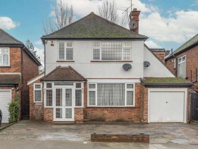 4 Bedroom Detached House