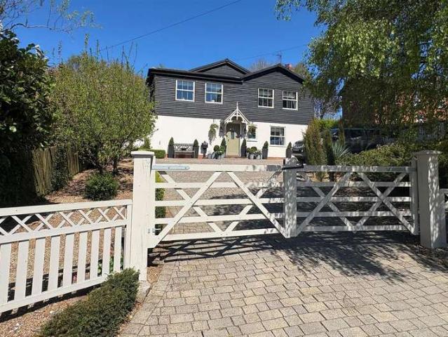 4 Bedroom Detached House
