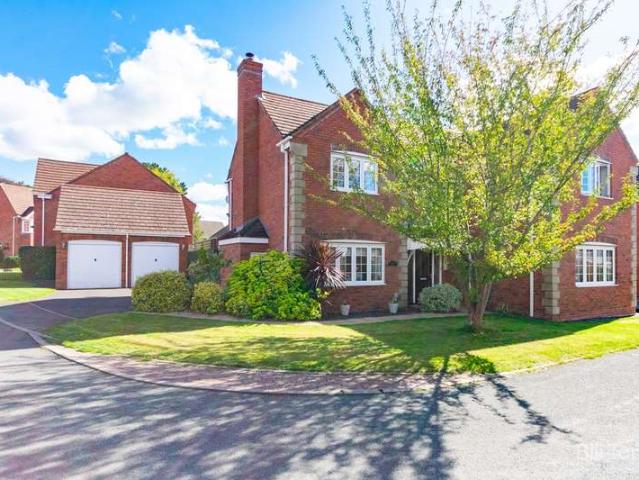 4 Bedroom Detached House