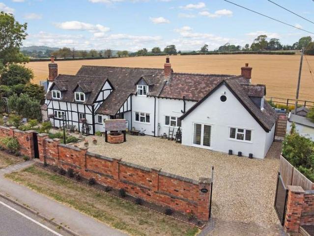 4 Bedroom Detached House