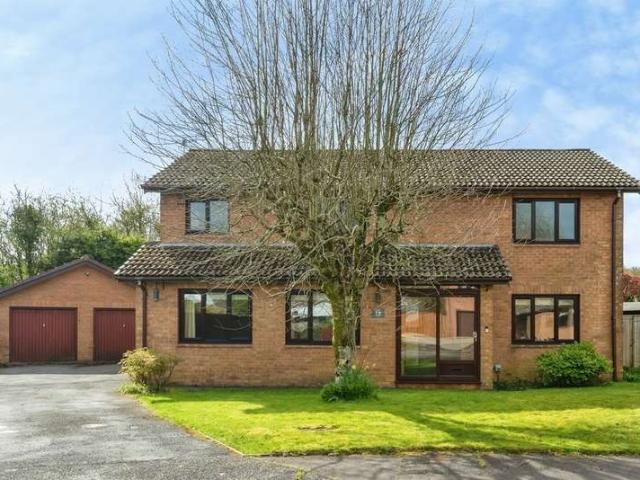 4 Bedroom Detached House