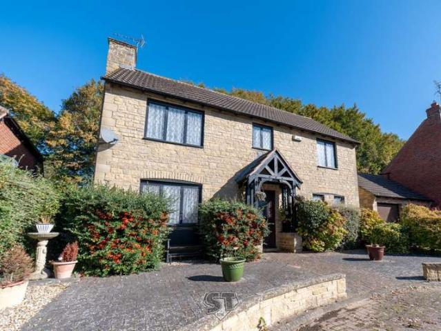 4 Bedroom Detached House