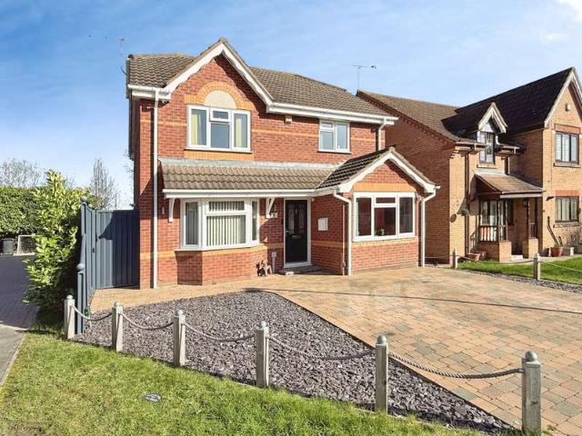 4 Bedroom Detached House