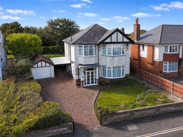 4 Bedroom Detached House