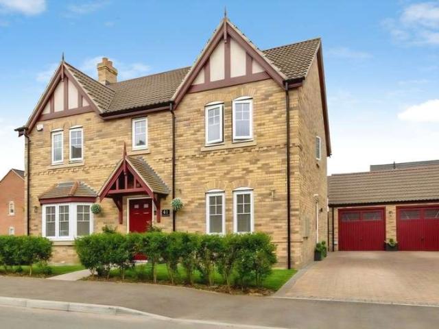 4 Bedroom Detached House