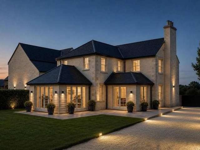 4 Bedroom Detached House