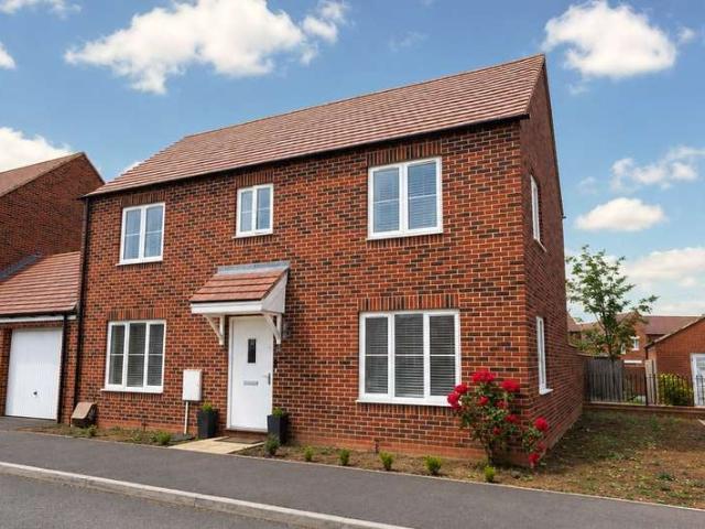 4 Bedroom Detached House