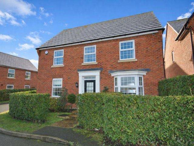 4 Bedroom Detached House