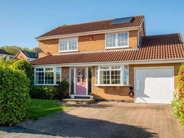 4 Bedroom Detached House
