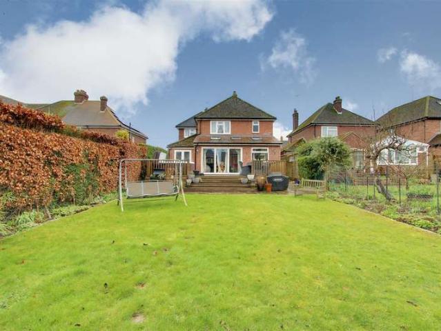 4 Bedroom Detached House