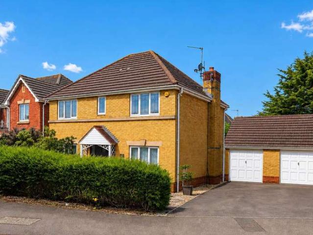 4 Bedroom Detached House