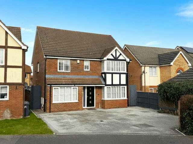 4 Bedroom Detached House