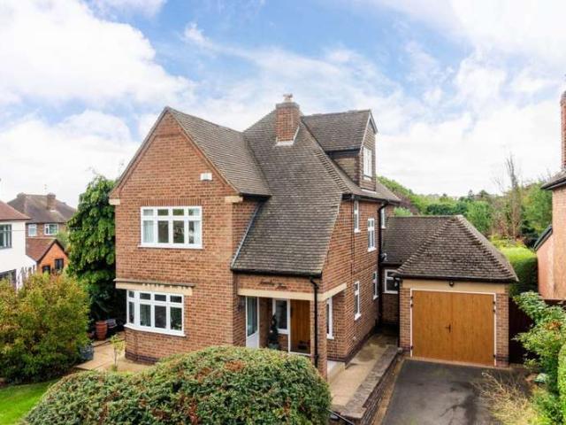 4 Bedroom Detached House