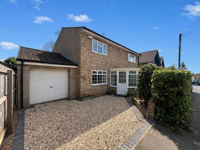 4 Bedroom Detached House