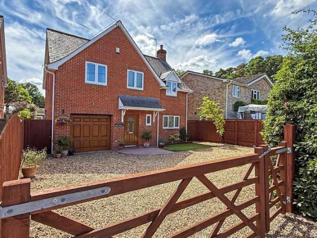 4 Bedroom Detached House