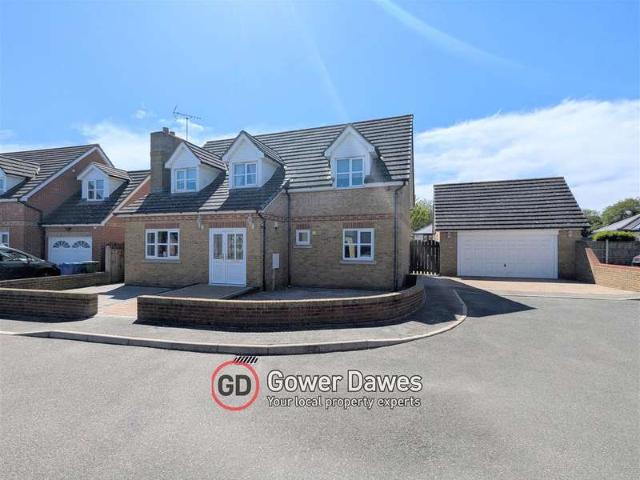 4 Bedroom Detached House