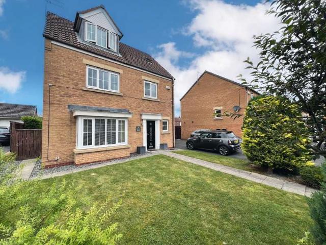 4 Bedroom Detached House