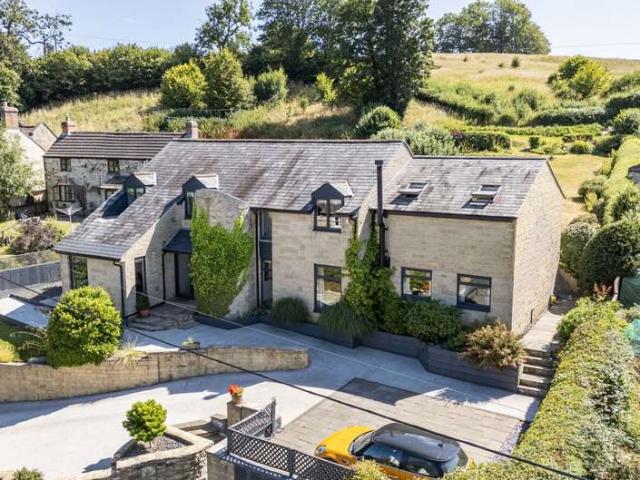 4 Bedroom Detached House