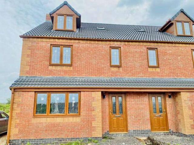4 Bedroom Detached House