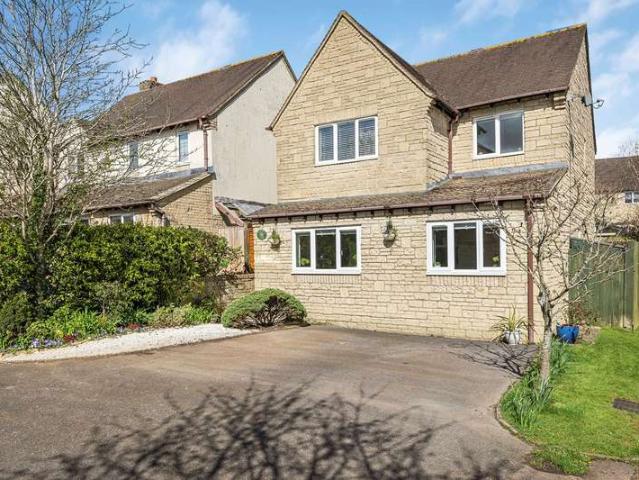4 Bedroom Detached House