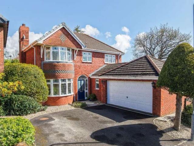 4 Bedroom Detached House