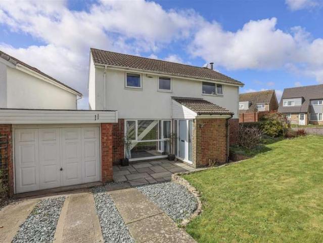 4 Bedroom Detached House