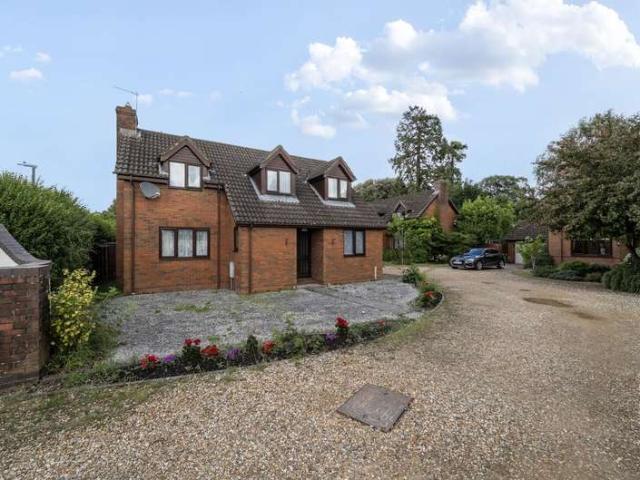 4 Bedroom Detached House