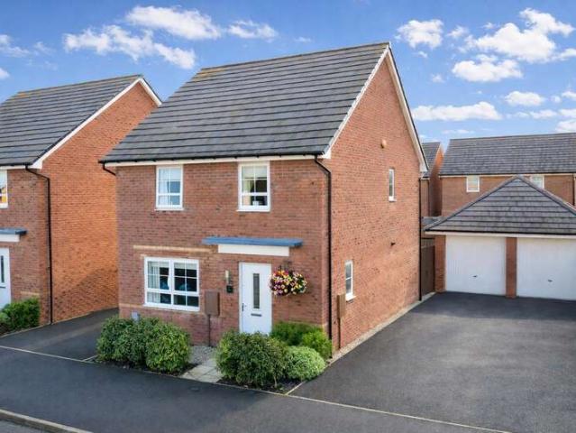 4 Bedroom Detached House