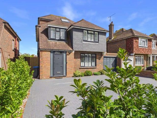 4 Bedroom Detached House