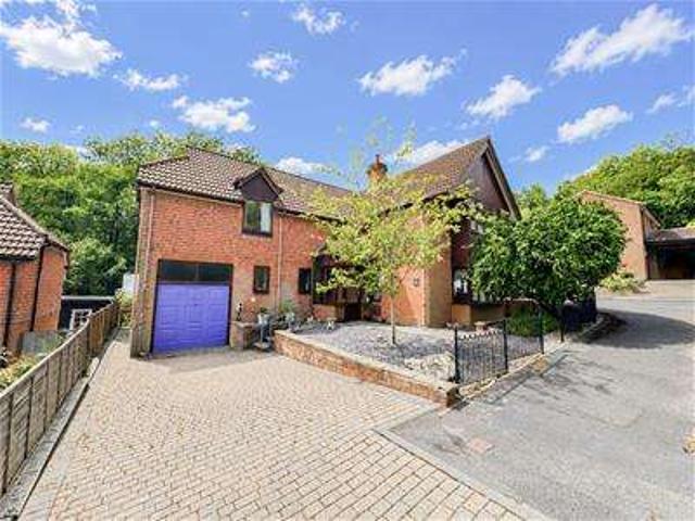 4 Bedroom Detached House