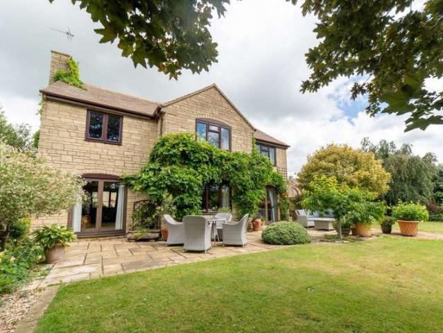 4 Bedroom Detached House
