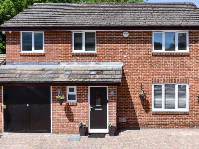 4 Bedroom Detached House