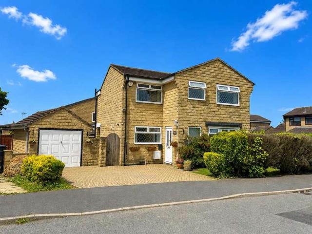 4 Bedroom Detached House
