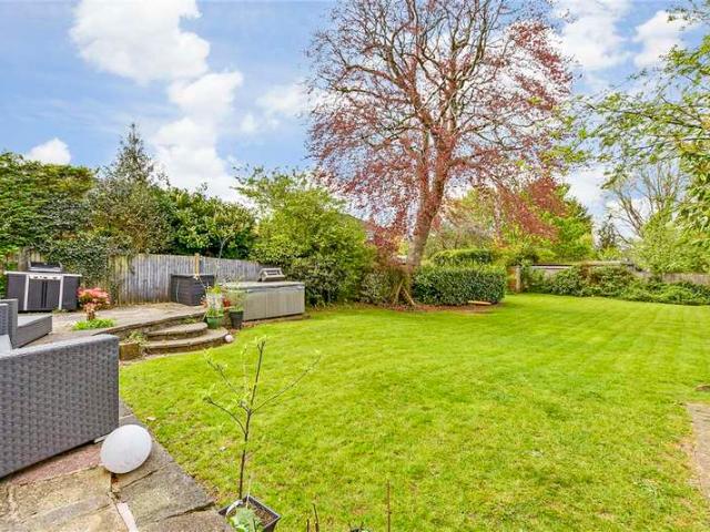 4 Bedroom Detached House