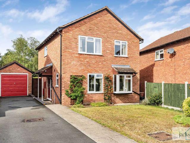 4 Bedroom Detached House