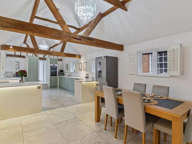 4 Bedroom Detached House