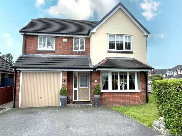 4 Bedroom Detached House