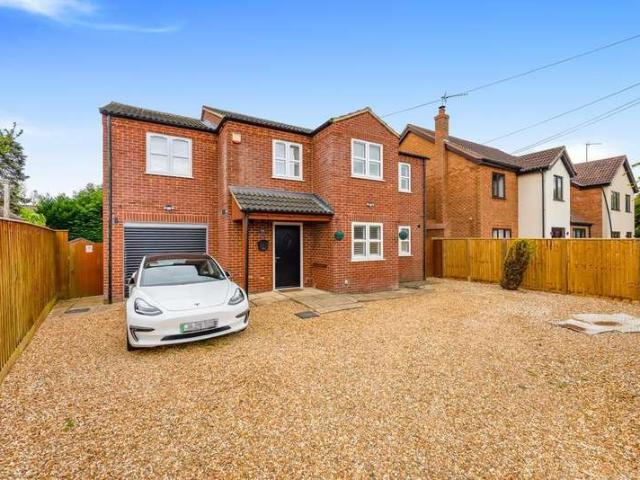 4 Bedroom Detached House